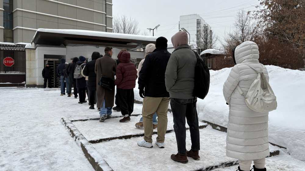 Russian visitors to Japan hit record on easier visa conditions than Europe