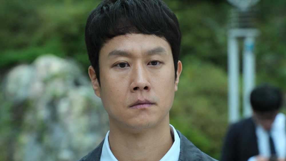 ‘A Model Family’ Ending, Explained: Will Kwang-chul Let Professor Park ...