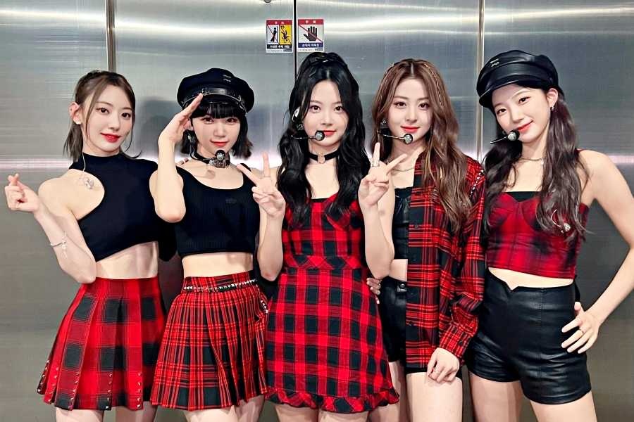 Watch: LE SSERAFIM Announces Official Fan Club Name With Logo Video