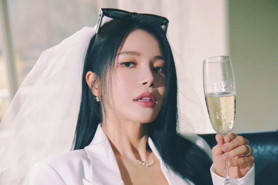 Watch: MAMAMOO’s Solar Announces April Solo Comeback With 1st Teaser ...