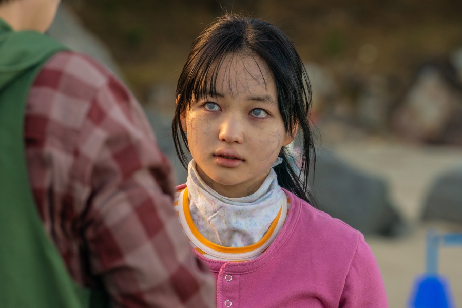 Choi Yu Ri Is Jo Jung Suk’s Daughter And The World’s Last Remaining ...