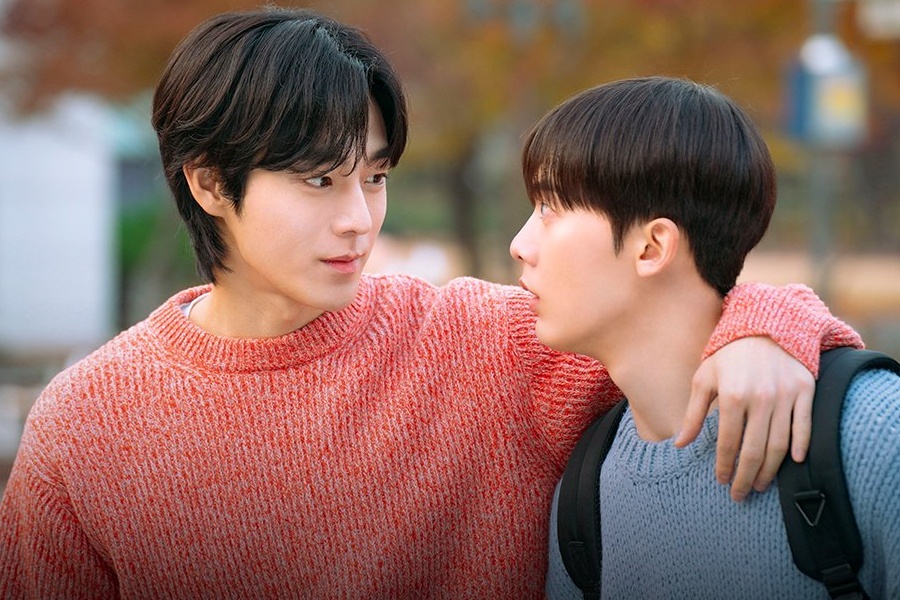 Yoo Jung Hoo’s Sudden Action Leaves Yoon San Ha Flustered In “My ...