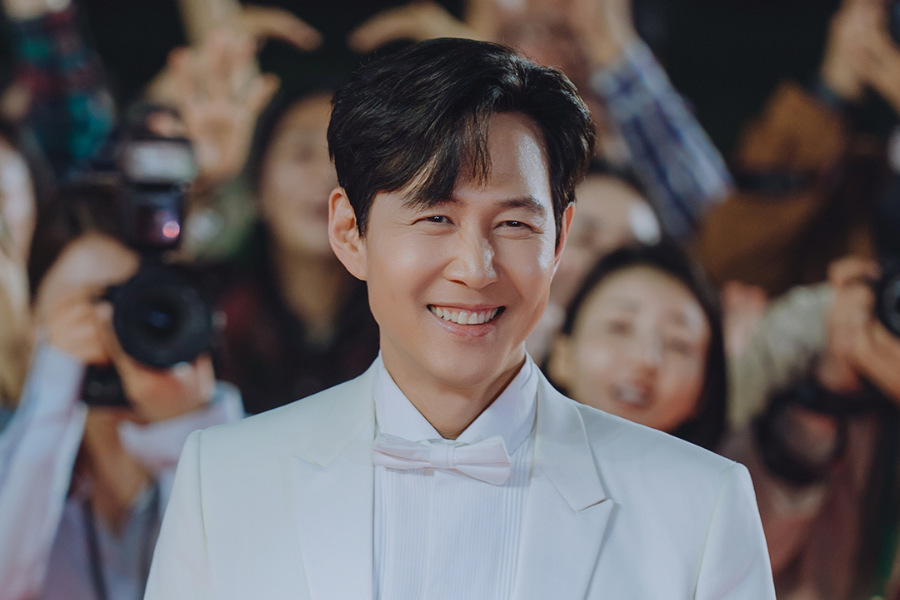 Lee Jung Jae Shines As Beloved National Actor In New Drama “Nice To Not ...