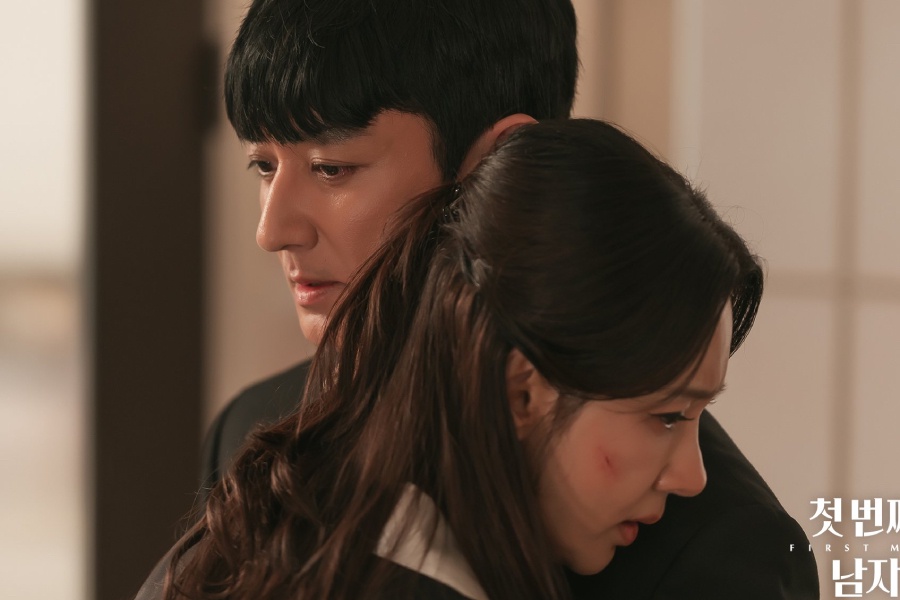 Oh Hyun Kyung’s Relationship With Her Secretary Lee Jae Hwang Is ...
