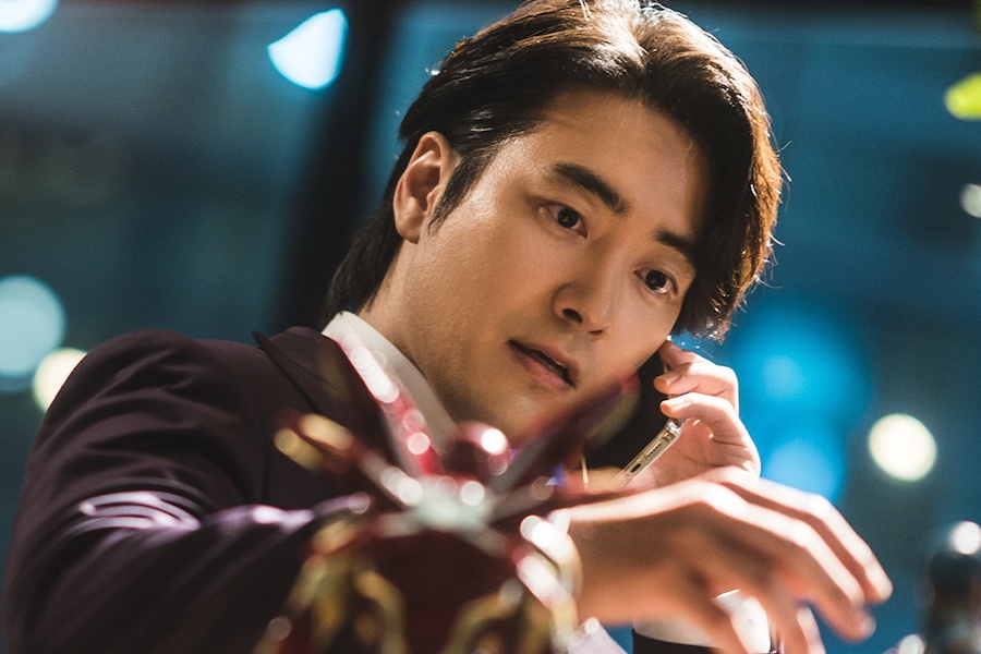 Lee Joon Hyuk Is A Chaebol And Follower Of “Vigilante” In New Drama