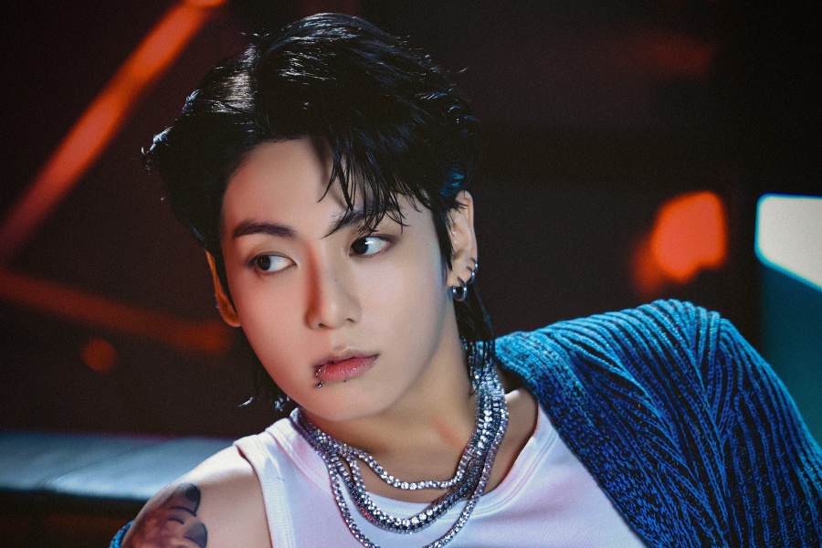 Btss Jungkook Becomes 1st Korean Soloist To Spend 12 Weeks On