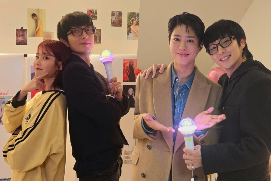 Lee Joon Gi Reunites With IU Backstage Her Concert + Also Poses With ...