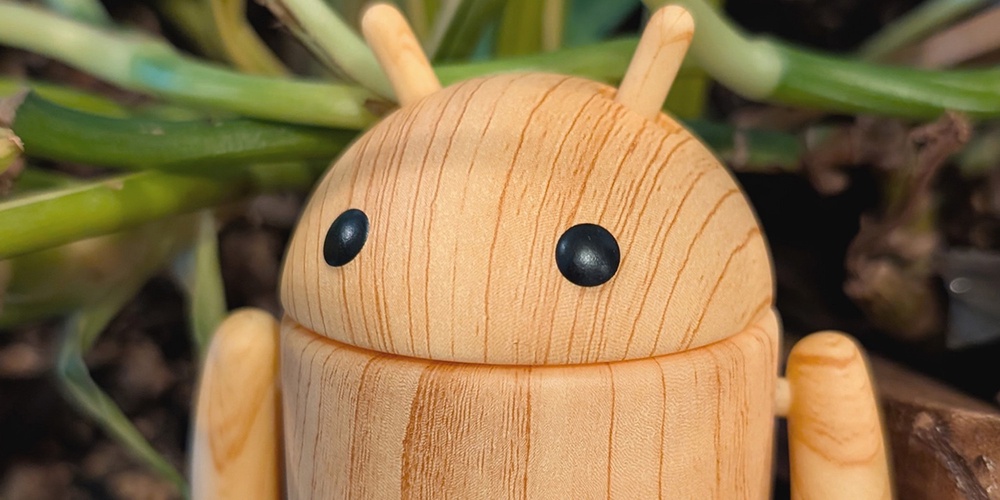 The latest vinyl Android figure is a faux wood ‘Pine Pal’ where no two ...