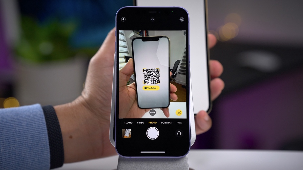 PSA: You can open QR codes on iOS without scanning from another device