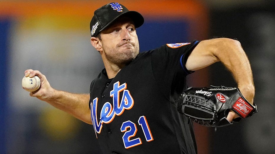 Mets trade Max Scherzer to Rangers after 3-time Cy Young winner ...