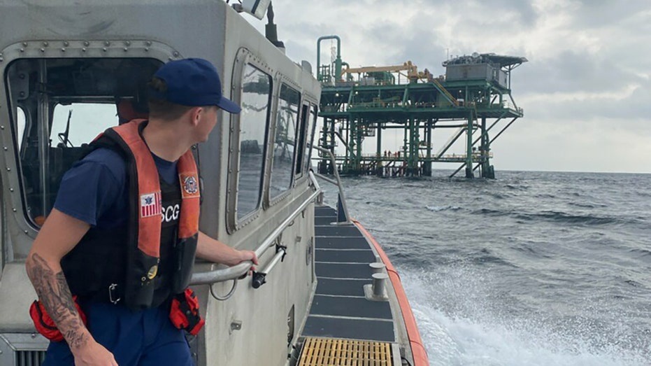 Texas: Coast Guard rescues 3 from offshore oil rig near Freeport after ...