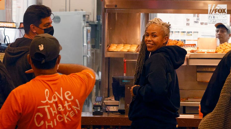 Machete-wielding NYC professor chases down fast food after arraignment ...