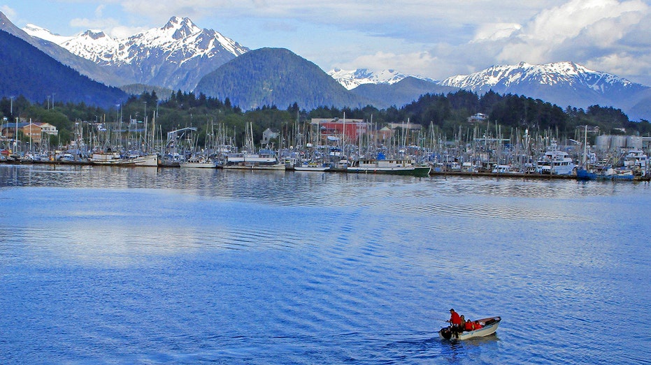 Hawaii couple dead, several still missing after fishing boat capsized ...