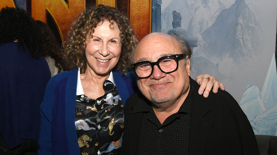 'Barbie' star Rhea Perlman says she and Danny DeVito are still married ...