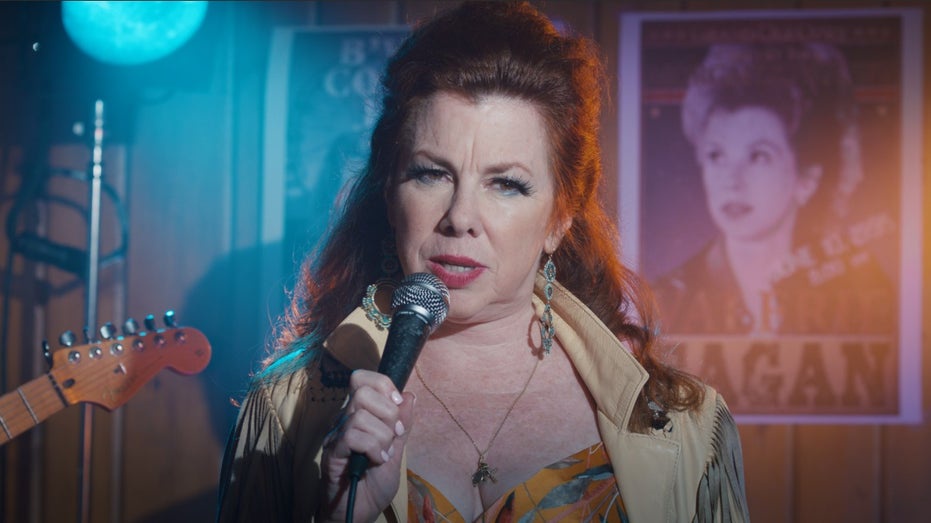 Actress Siobhan Fallon Hogan talks new film, being Catholic in ...