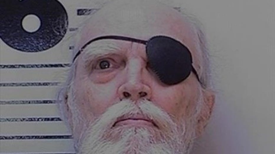 Infamous death row inmate 'Sunset Strip Killer' dies in prison