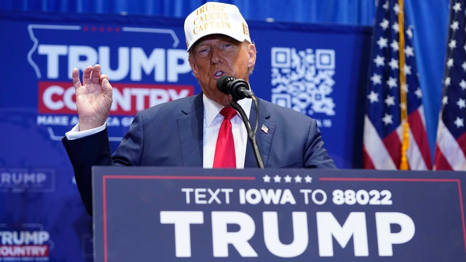 Trump wins massive victory in Iowa, DeSantis edges Haley for second in ...