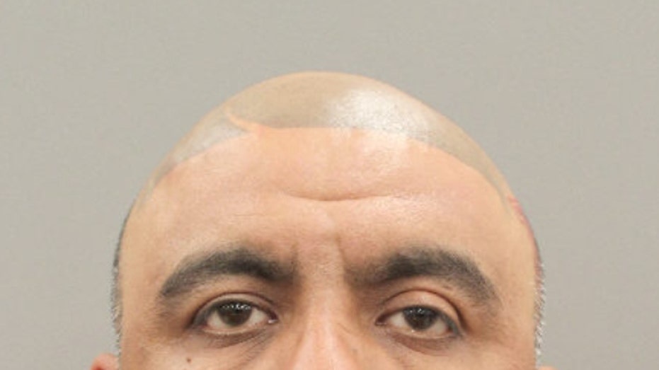 Texas police say armed man robbed group working out in park before ...