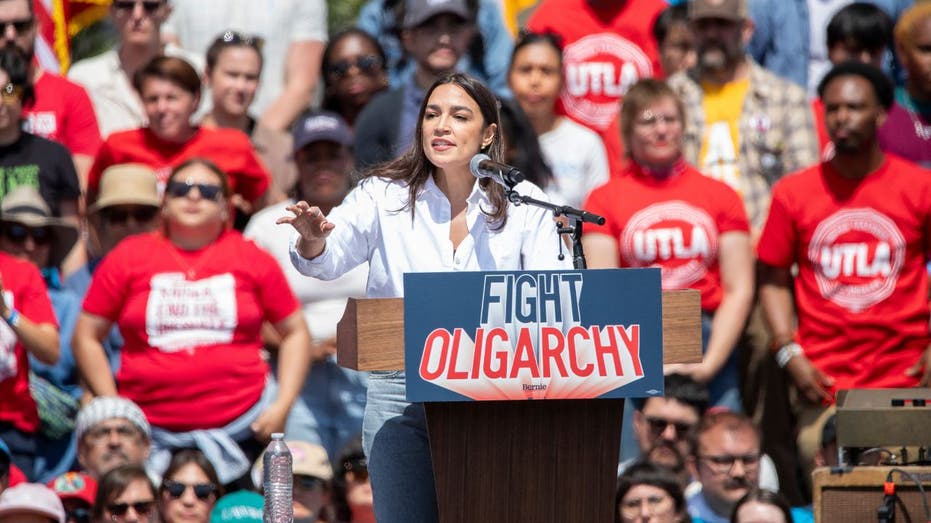 AOC’s luxury spending binge in Puerto Rico reignites questions about ...