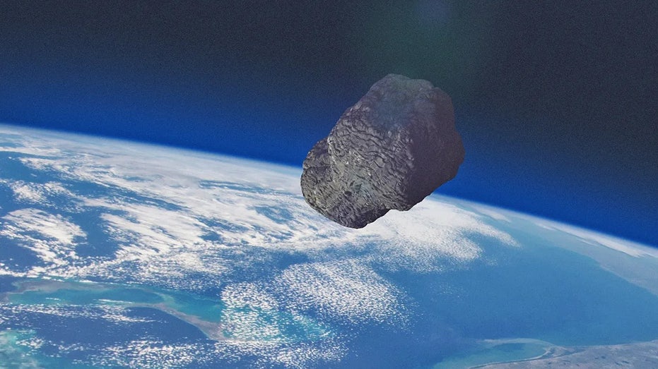 Massive asteroid bigger than a skyscraper heading toward Earth at ...