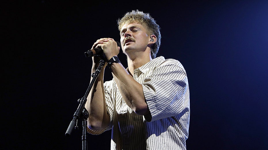 Christian singer Forrest Frank debuts emotional new song after Charlie ...