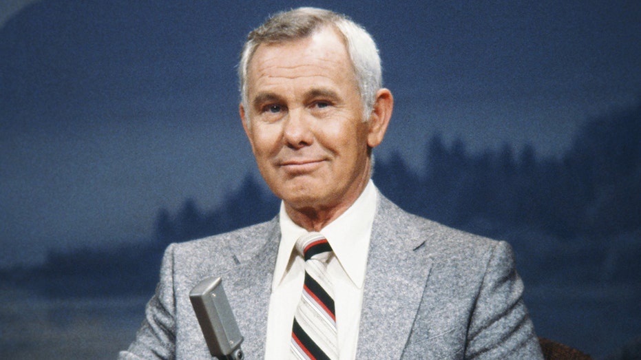 Johnny Carson book exposes 'Tonight Show' ban list featuring Jay Leno ...