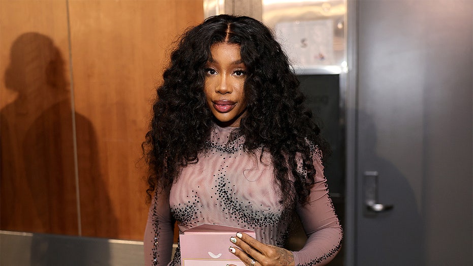 Pop star SZA lashes out at White House for ‘Evil n Boring’ deportation ...