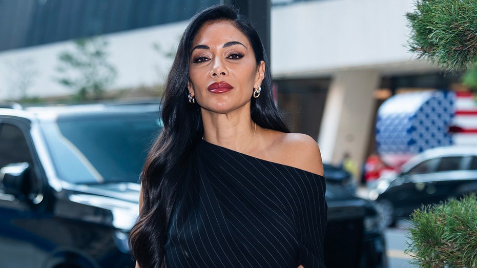 Nicole Scherzinger leaves fans wanting more with stunning new bikini ...