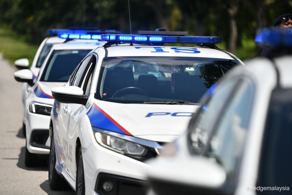 Police tracking down individual behind threats to Petronas employee