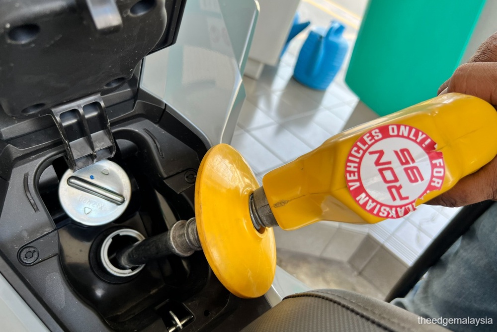 Malaysia to introduce two more RON95 prices
