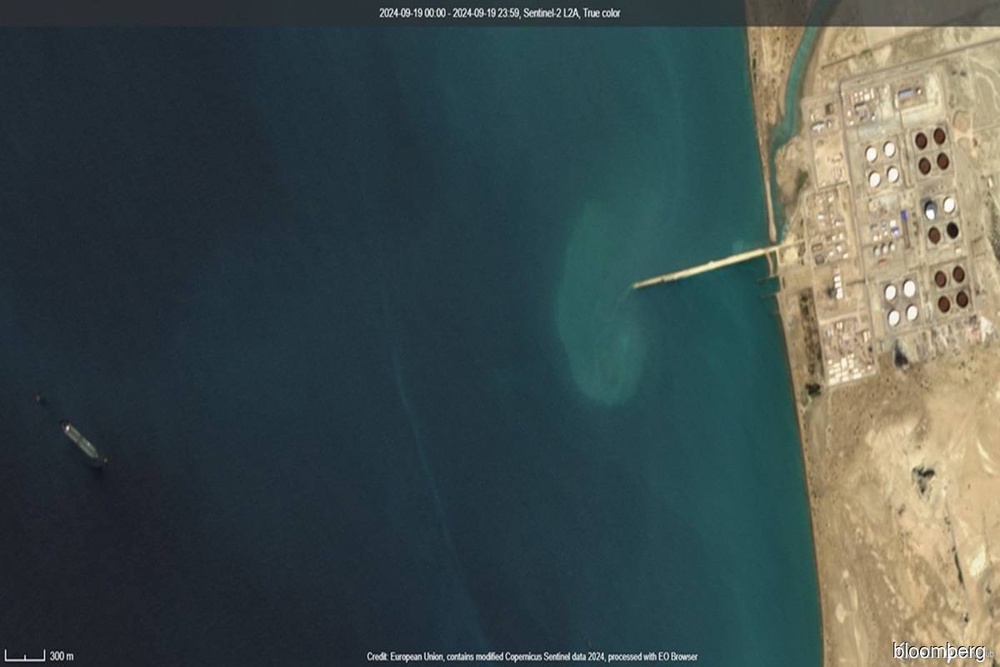 Iran oil terminal that bypasses Strait of Hormuz is filling up
