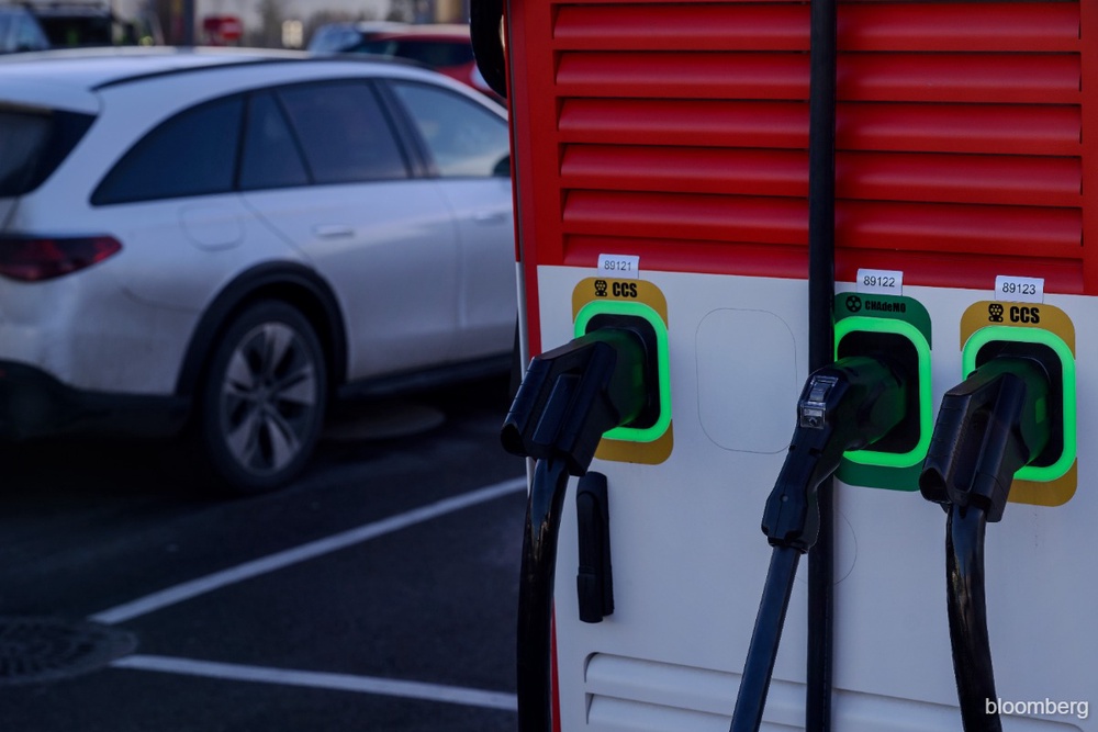 Europe car sales stagnate as consumers shun EVs