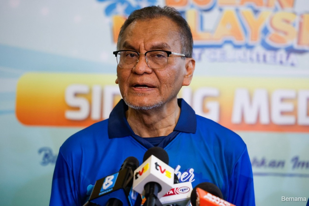 MOH closely monitoring new Covid-19 XFG variant, severity low, says ...