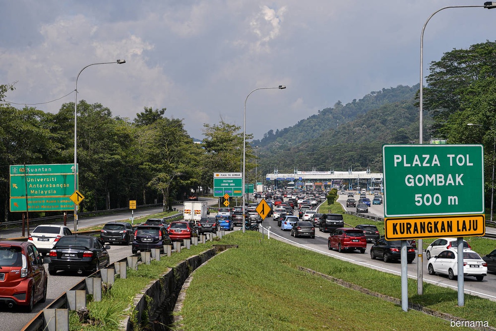 Traffic heading out of Klang Valley under control