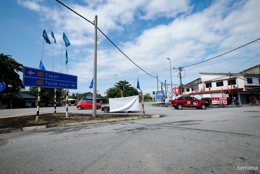 EC issues 116 postal voting papers for Ayer Kuning by-election