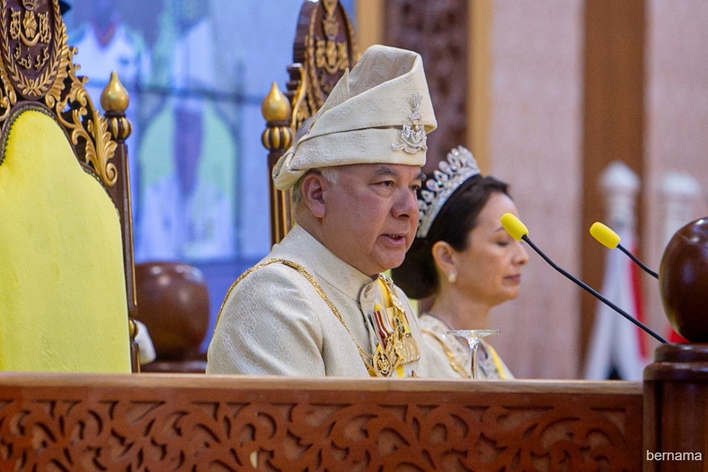 Perak Sultan hails mosque, Hindu temple's inclusive aid for Putra ...