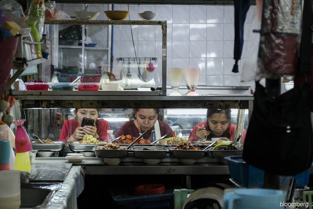 Philippine inflation slows to 22-month low amid rice price spike