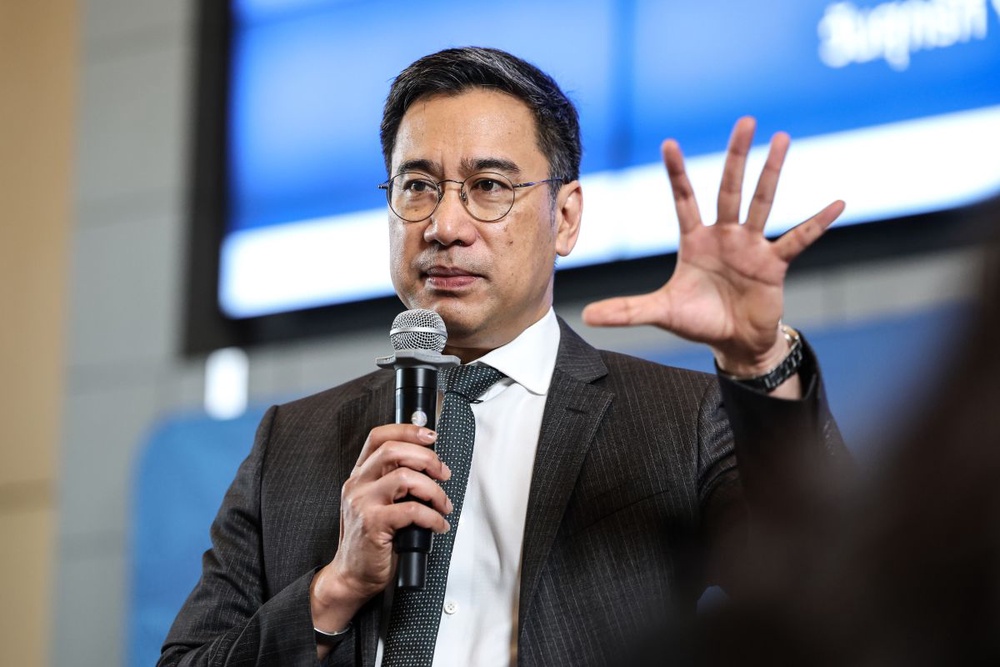 Bank of Thailand governor sees economic risks in political drift