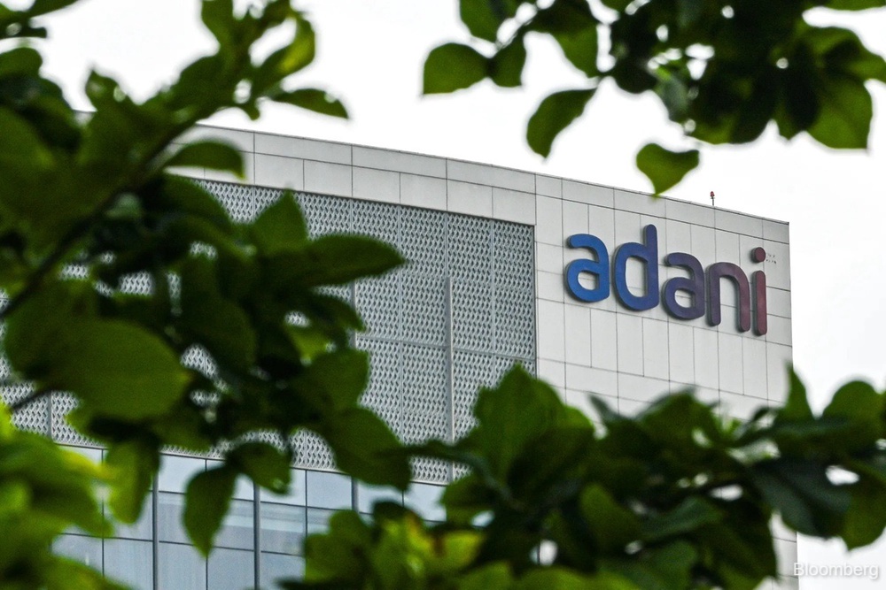 Adani Green gets US$250 mil in first offshore loan since probe