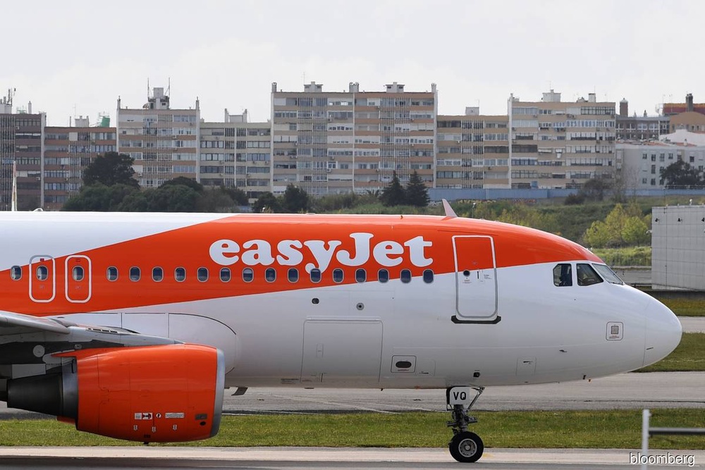 EasyJet buys 157 Airbus jets with option for more in upgrade