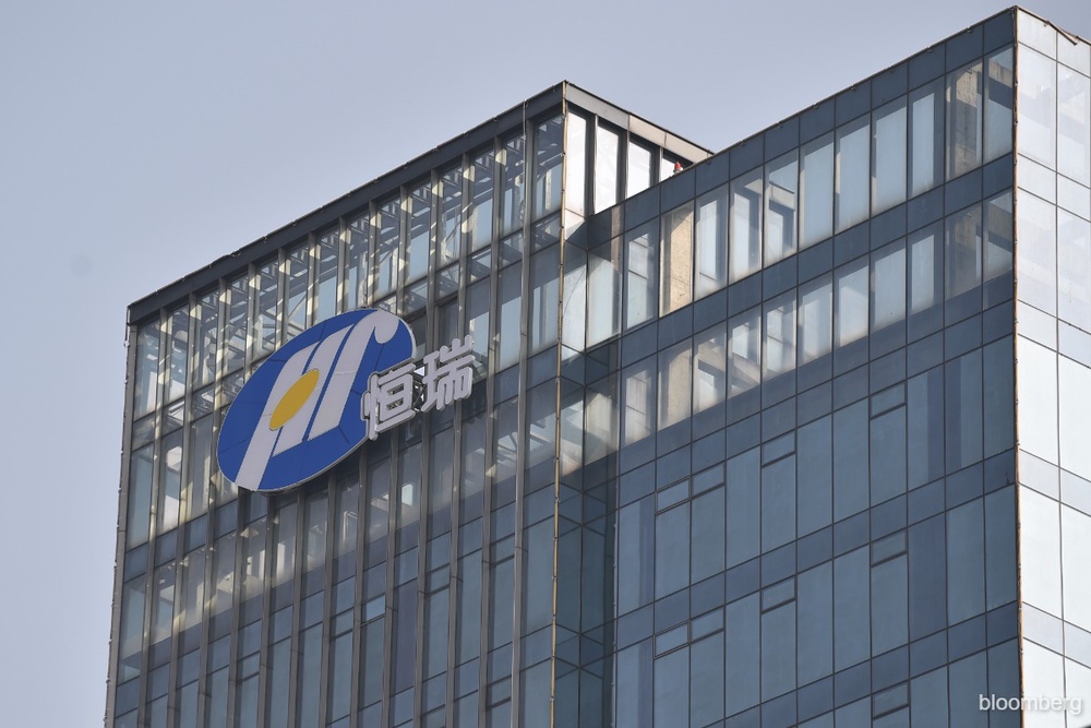 Top Chinese drugmaker Hengrui soars in Hong Kong trading debut