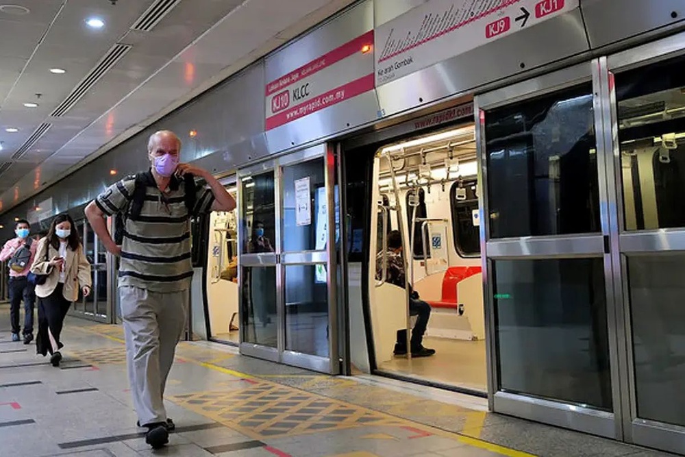 KLCC LRT Station closed temporarily after pump switch panel catches fire