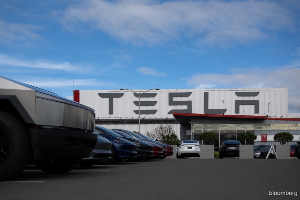 Tesla feels the wrath of anti-Elon Musk backlash