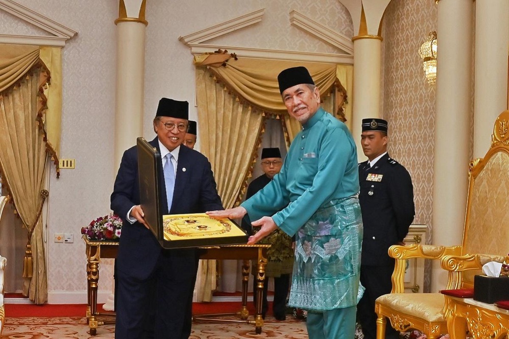Sarawak governor Wan Junaidi conferred state’s highest award