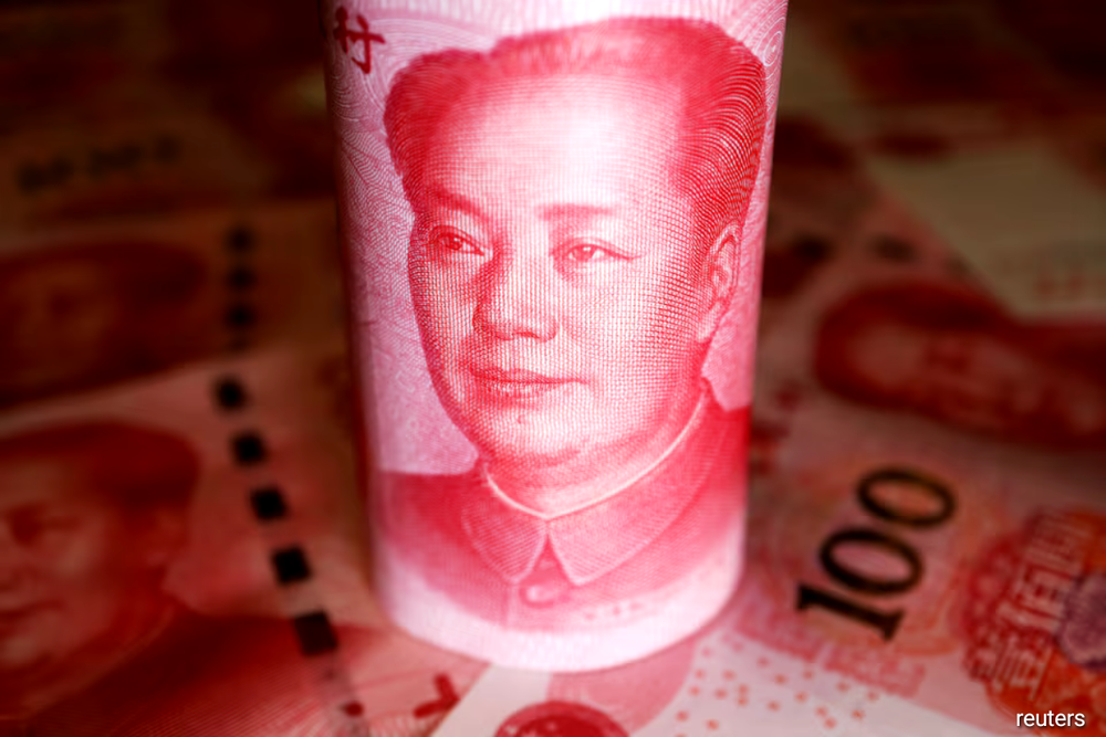 Yuan moves closer to replacing British pound as fourth most-traded currency