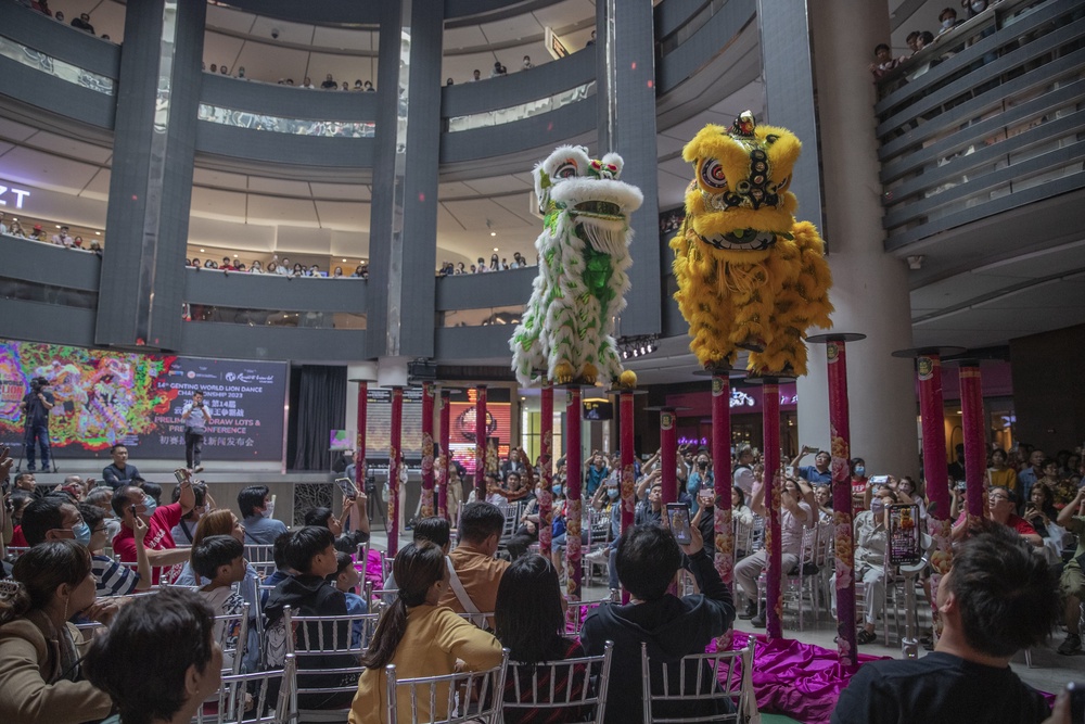 World’s best lion dance troupes to battle for glory at Resorts World ...