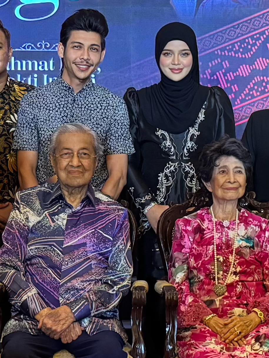 Impian Tercapai, Mua Bellaz Bersyukur Dapat Jumpa Tun M – “Rezeki Anak ...