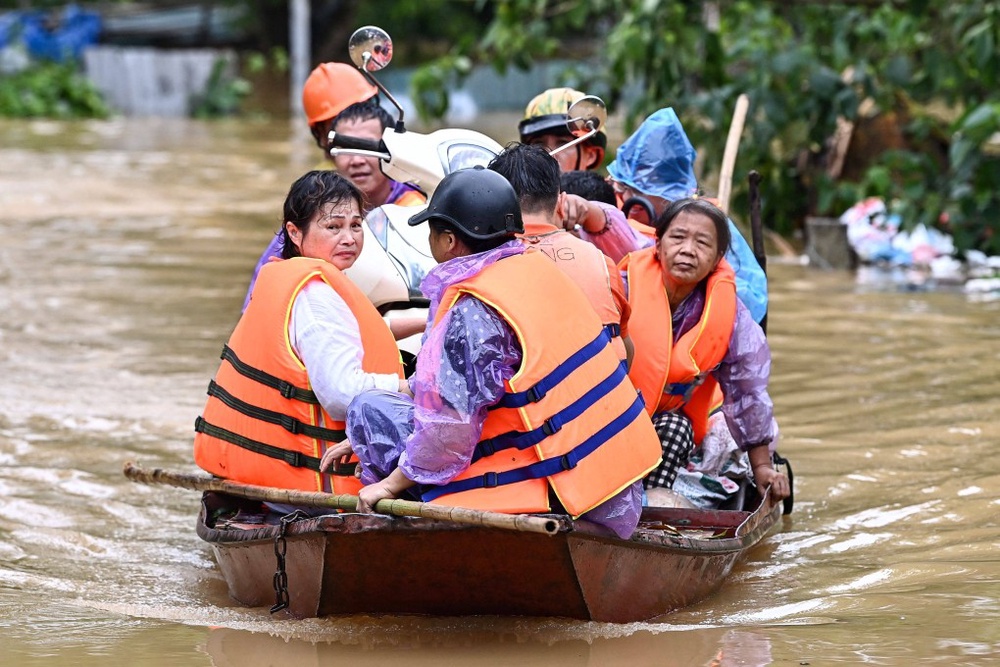 Vietnam floods: Typhoon Yagi death toll reaches 127, Hanoi on alert Vietnam floods: Typhoon Yagi death toll reaches 127, Hanoi on alert