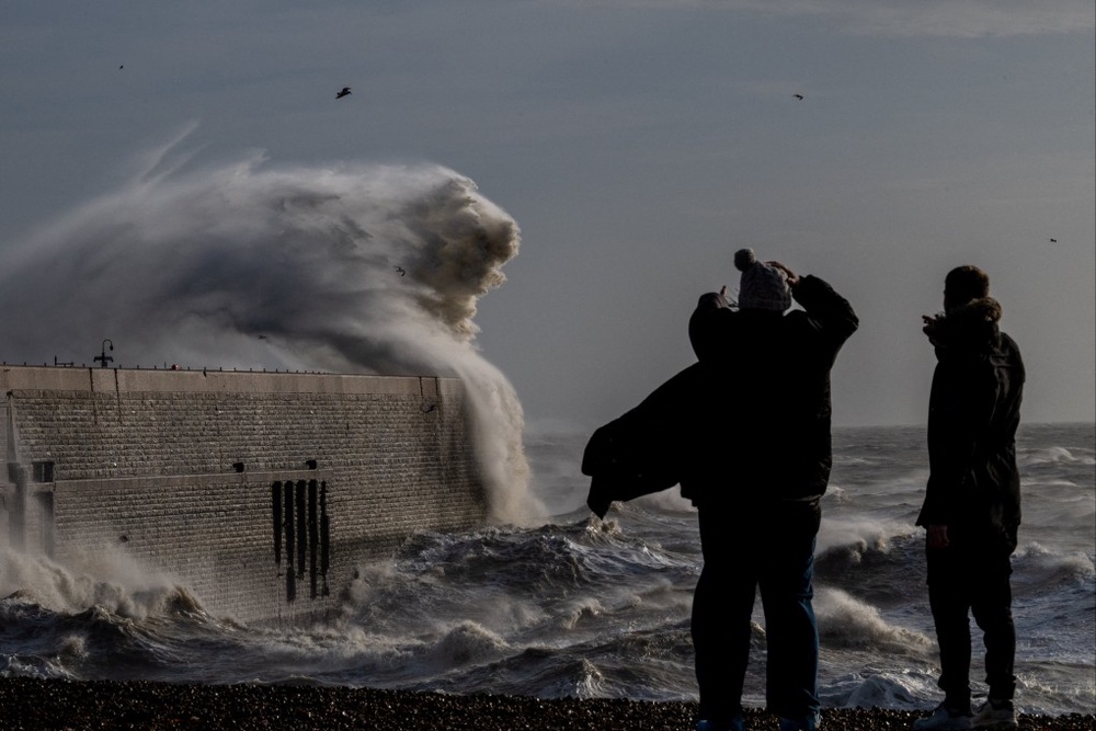 Storm Bert brings widespread flooding in Britain