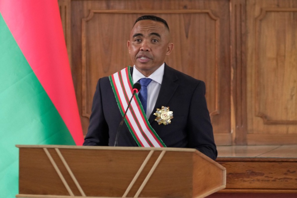 Army officer sworn in as Madagascar’s president after military takeover